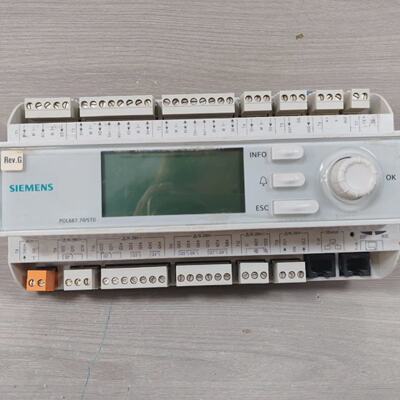 SIEMENS POL687.70STD OS V9.22.00 Programmable Controller 24V