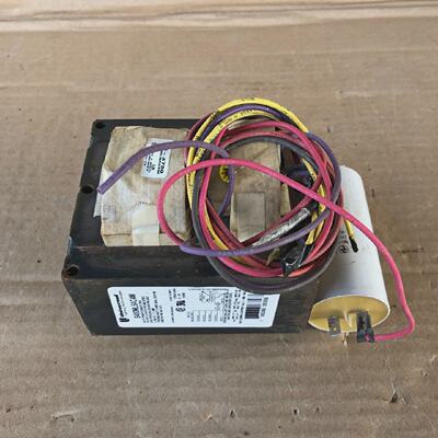 UNIVERSAL S400ML5AC4M Transformator