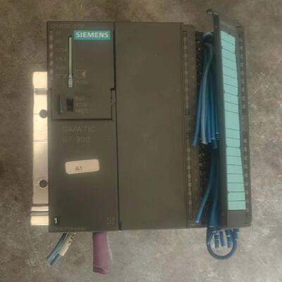 西门子模块3136CF030AB0成色如图有断角不--议价商品
