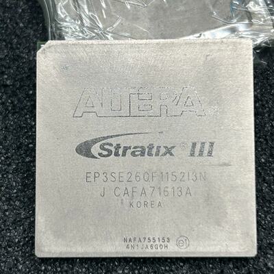 EP3SE260F1152。一个。质量保证。无磕碰—议价