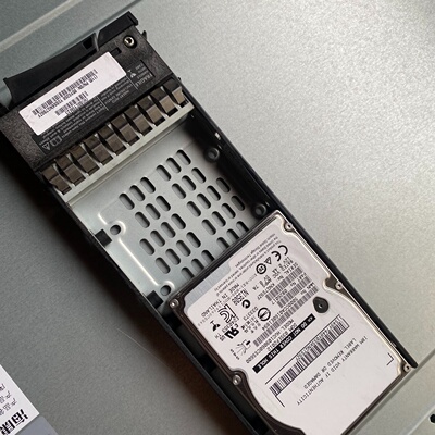 IBM 85Y5864 00L4521 85Y6268 0议价