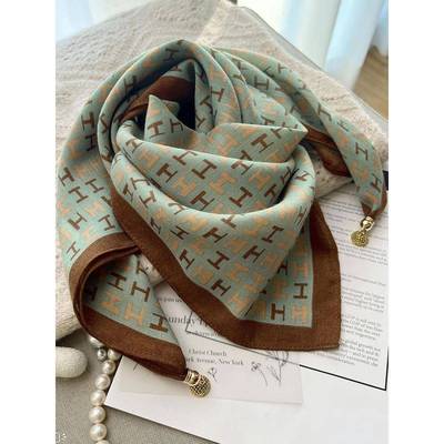 方巾丝巾女2025新款磁吸扣护颈小围巾女秋冬季棉麻脖子围脖护颈