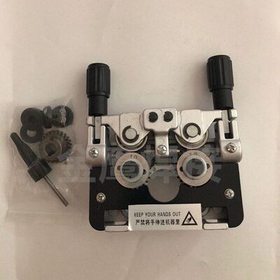 镇康双驱动托架 南京顶瑞立式永磁总成 逆变送丝机配件 气保焊机