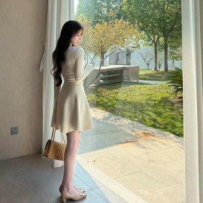 Layyyy【摇曳】韩系挺阔空气感针织半身裙A字裙女温柔知性伞裙