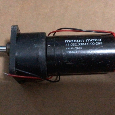 2只maxon motor 41.032.038-00.00