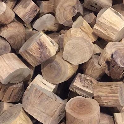 6093西澳檀香木段和小木条檀香木碎制香原料去皮檀木手破木条木段