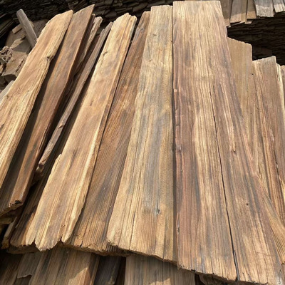 复古老杉木旧木板门头招牌户外木瓦片风化老木板餐饮民宿屋檐装饰