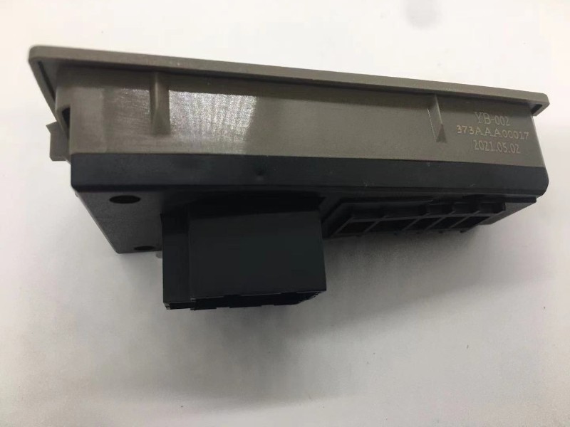 适用山西大运N8电动玻璃门窗升降器开关电动门控制器原厂配件