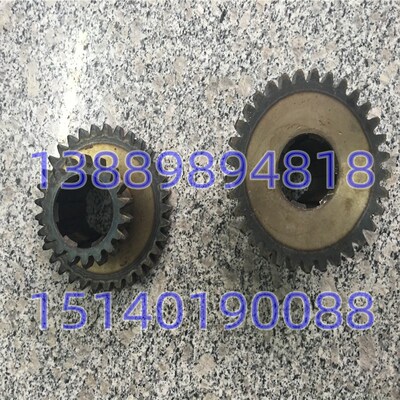北京铣床 X62W 372 双联齿轮 X63W X52K 372A Z18 Z33 M4 齿轮
