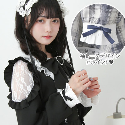 梦展望心形蕾丝拼接荷叶边连衣裙