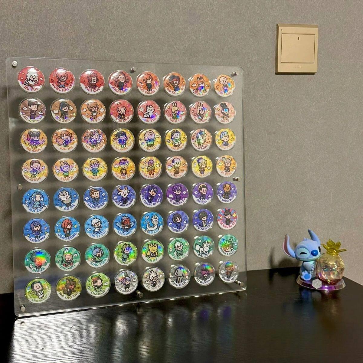 谷子吃糖吧唧收纳盒迷你纽扣吧唧透明亚克力展示架多孔徽章收纳盒
