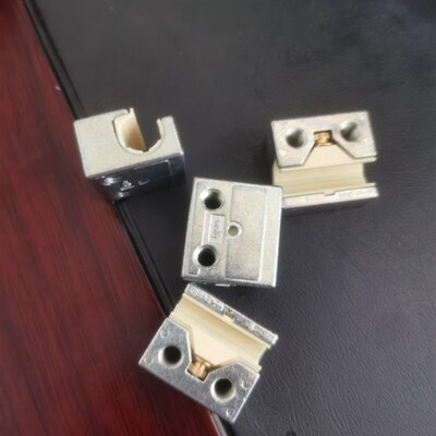 4006103957   PTP160吸尘罩原装滑块 4006103957