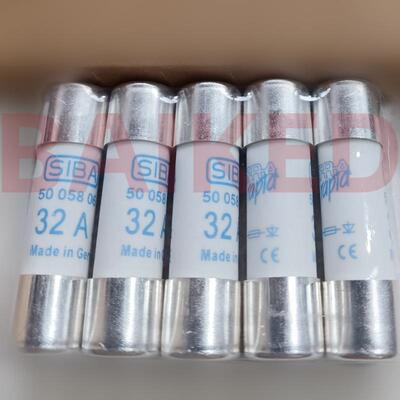 SIBA保险丝 5005806 32A aR AC 600V 14X51mm 熔断器 5005806.32