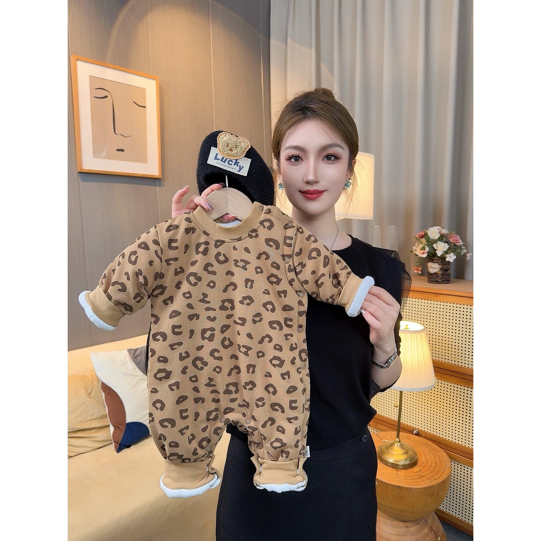 婴幼儿连身衣棉衣保暖棉服哈衣爬服冬季夹棉豹纹
