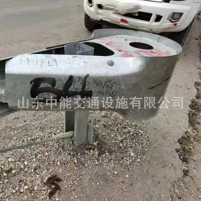 镀锌喷塑道路桥梁波形护栏板高速公路防撞波型护栏Buffer端头配件