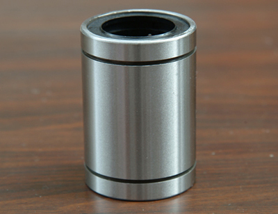 厂家直销 直线轴承LM35UU 尺寸:35*52*70 (内径*外径*厚度)