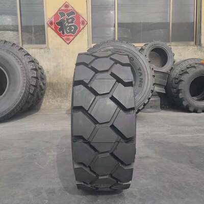 315/70R15港口叉车300R15机场平板拖车钢丝真空工程机械耐磨轮胎