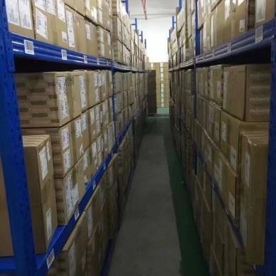 压敏电阻 07D471K 07D-471K 7D471K 压敏电阻 蓝色电阻 直插电阻