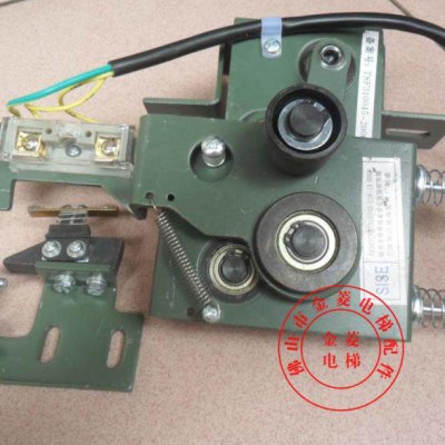 PB307宁波欣达电梯厅门主门锁左右轿门锁付门锁开关 金菱电梯配件