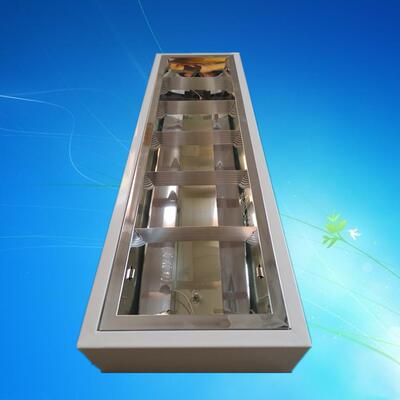 厂家直供工程灯具T8灯盘1*20W明装亮光灯LED灯吸顶格栅灯量大从优