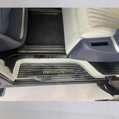 22款大通G90/MIFA9门槛条迎宾踏板改装后护板装饰防护防踩脚踏板