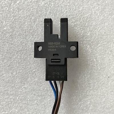 欧姆龙槽型光电开关EESX670WR带线线长约1米议价