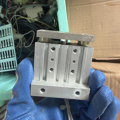 议价Smc Mgpm1610Z ThreeAxis Guide Rod Cylinder Engineering D