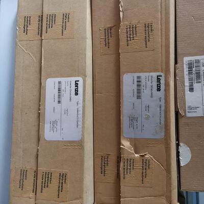 E84AVHCE7524VX0伦茨变频器7.5KEW全新议价