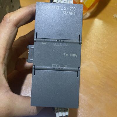 西门子200smartEMDR08