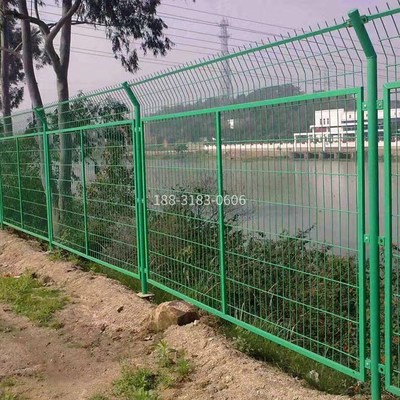 框架护栏网高速公路围栏厂区隔离网铁丝防护网保税区水库防攀爬网
