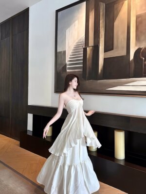 三亚旅行拍照绝美穿搭海边度假超仙女挂脖抹胸荷叶边两件套装长裙