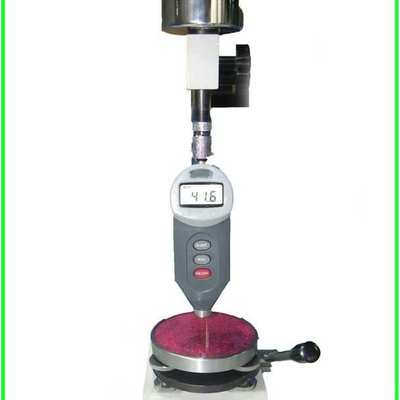 使用橡胶皮革蜡的邵氏硬度计leeb810A型硬度计