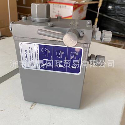 重汽HOWO T7H 汕德卡C7H配件811W41723-6008 右置快插大电动油泵