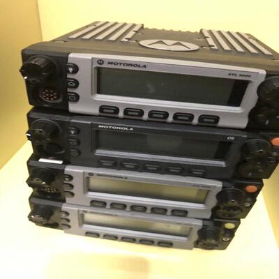议价摩托罗拉XTS5000/XTL5000刷机测试灵敏可维修