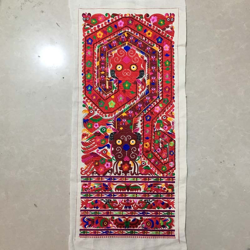 苗绣双龙贵话刺工绣艺品手工老绣祝英台梁山伯神州故事刺绣