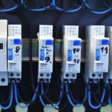 价格需核实  Theben分体式光感开关。 泰邦定时开关控制器