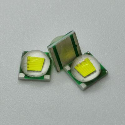 5050t6灯珠xmlt6灯珠8W科瑞t6灯珠手电筒价格优惠