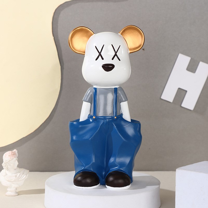 网红卡通潮玩背带熊工艺品礼物现代家居简约电视柜创意装饰品摆件