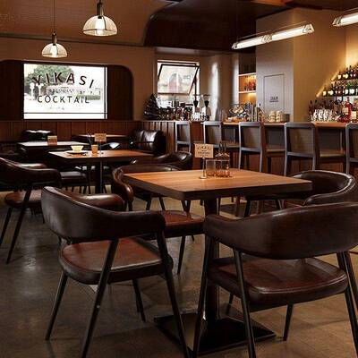 美式复风餐厅桌椅组合音乐吧小酒馆咖啡店商餐用UDX清古饮店桌子