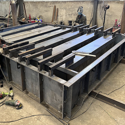 预制水泥护岸栅栏板模具海岸线浪防护石防钢模板混凝土围栏