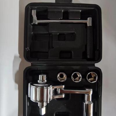车载换胎工具全套轿车母小轮82623胎备车胎螺丝拆卸省力用扳手螺