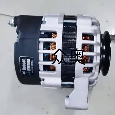 适用山猫S300 S330 S450 S510 S530 S550滑移装载机6678205发电机