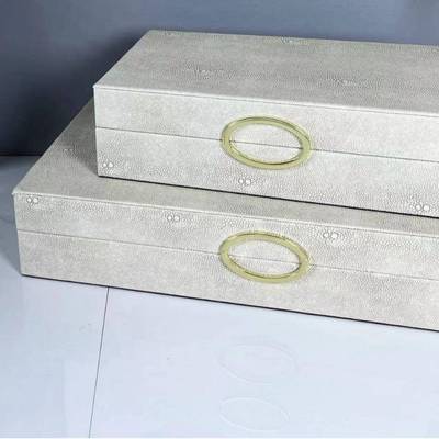 鬼HR8655圆盒子白色魔鱼P圈U皮摆饰品盒卧室梳妆台化妆间件