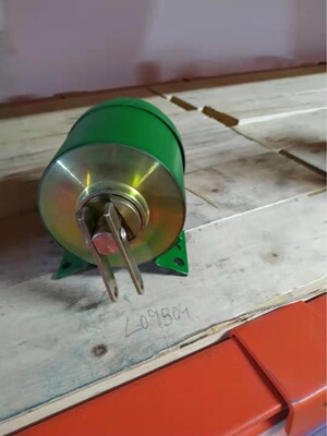 ST710Y起动机马达开关吸铁开关济柴12V190起动机马达开关