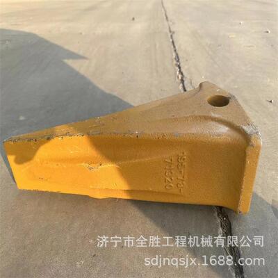D375推土机松土器齿尖195-78-71320 引导轮 支重轮