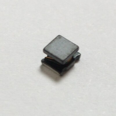 贴片绕线电感 3225 1211 10uH 300mH LQA32CN000K23L 10%
