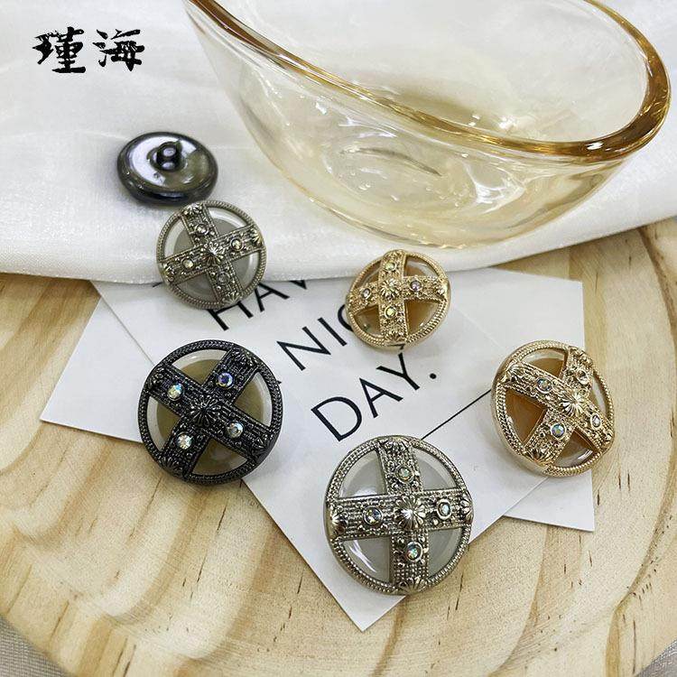 瑾海金属纽扣高定款特殊工艺合金树脂闪钻设计大衣手缝扣