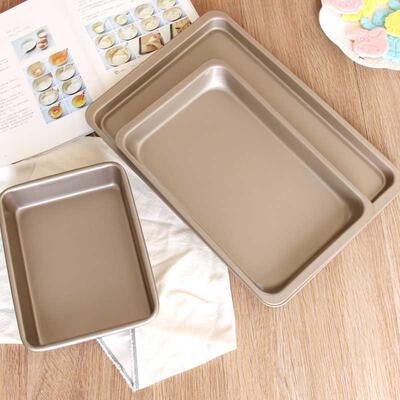 baking tools use a cookie snowflake pastry mold in a nonstic