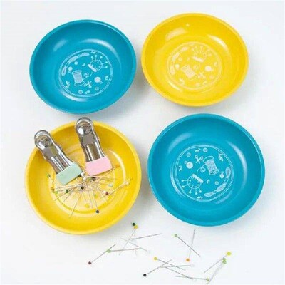 Magnetic Sewing Pincushion With 150 Pieces Head Pins