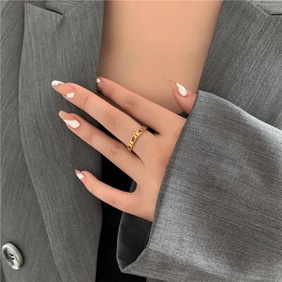 Brazil Retro French Hollow Out Chain Winding Rings Female Fa